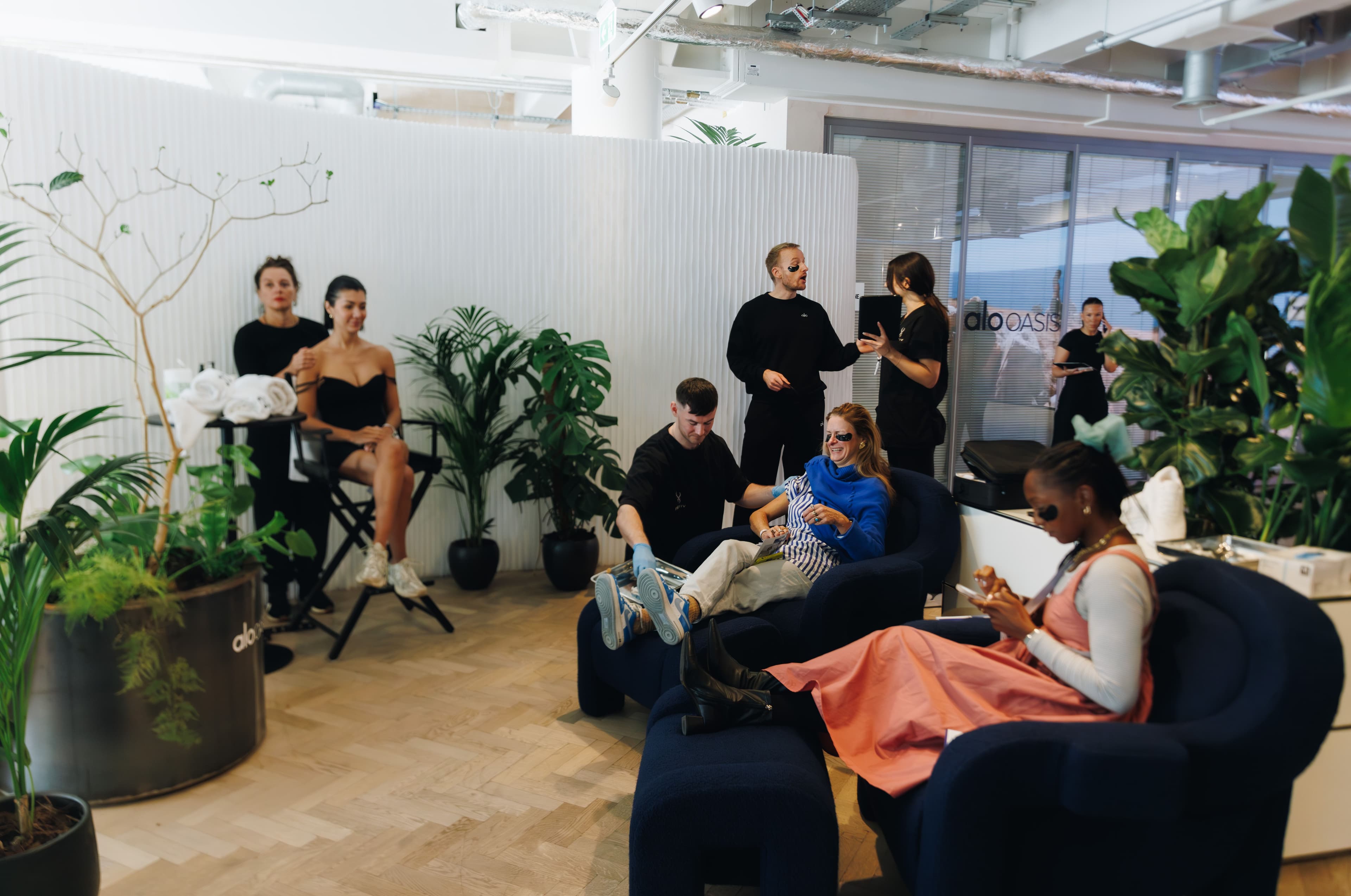 REVIV takes vitamin injections to London Fashion Week with Alo Yoga!